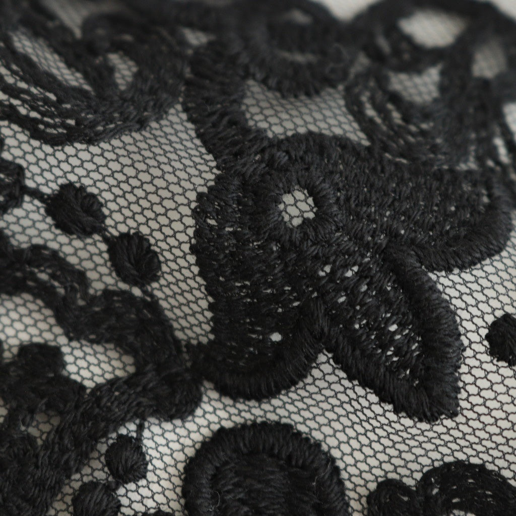 CROWN MOTIF LACE TRIANGLE STOLE #Black [no.7531] – DOKODO